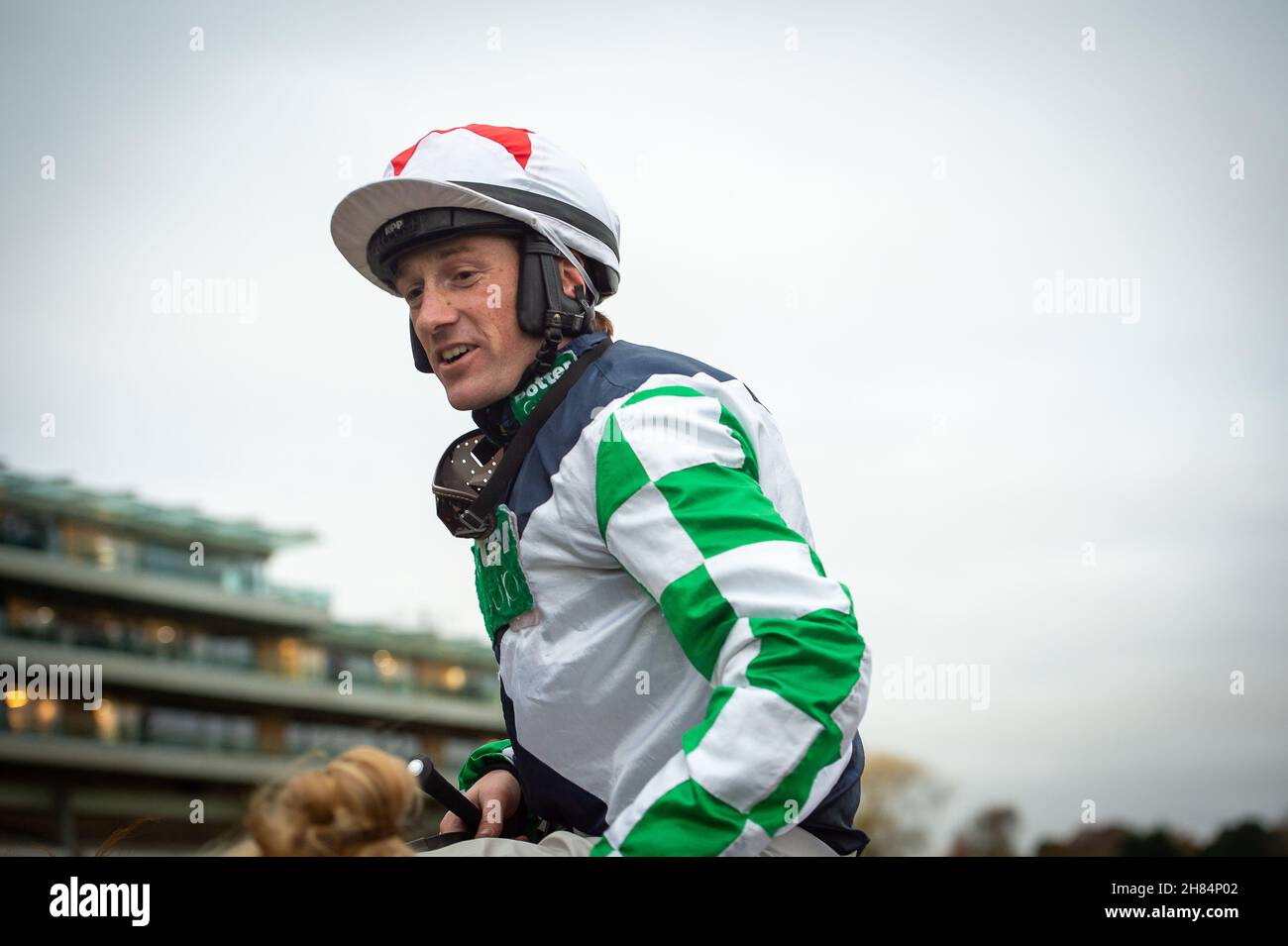 Jockey sam thomas at ascot hi-res stock photography and images - Alamy
