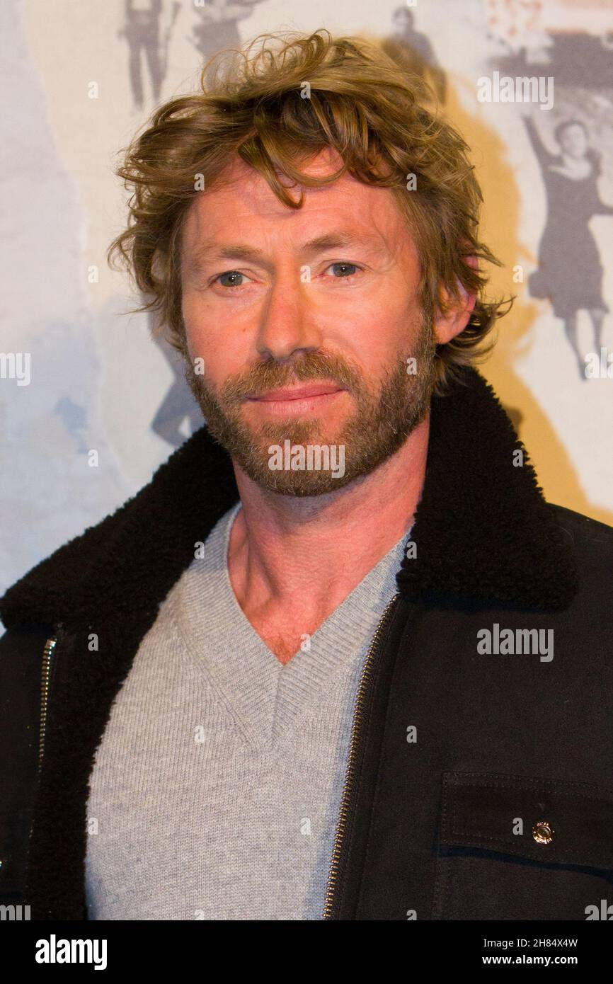 Actor michael rodgers hi-res stock photography and images - Alamy