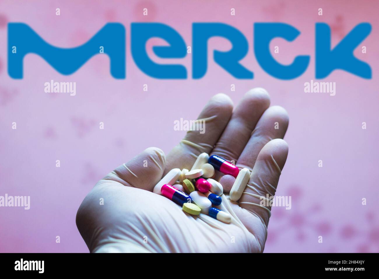 Merck logo hi-res stock photography and images - Alamy