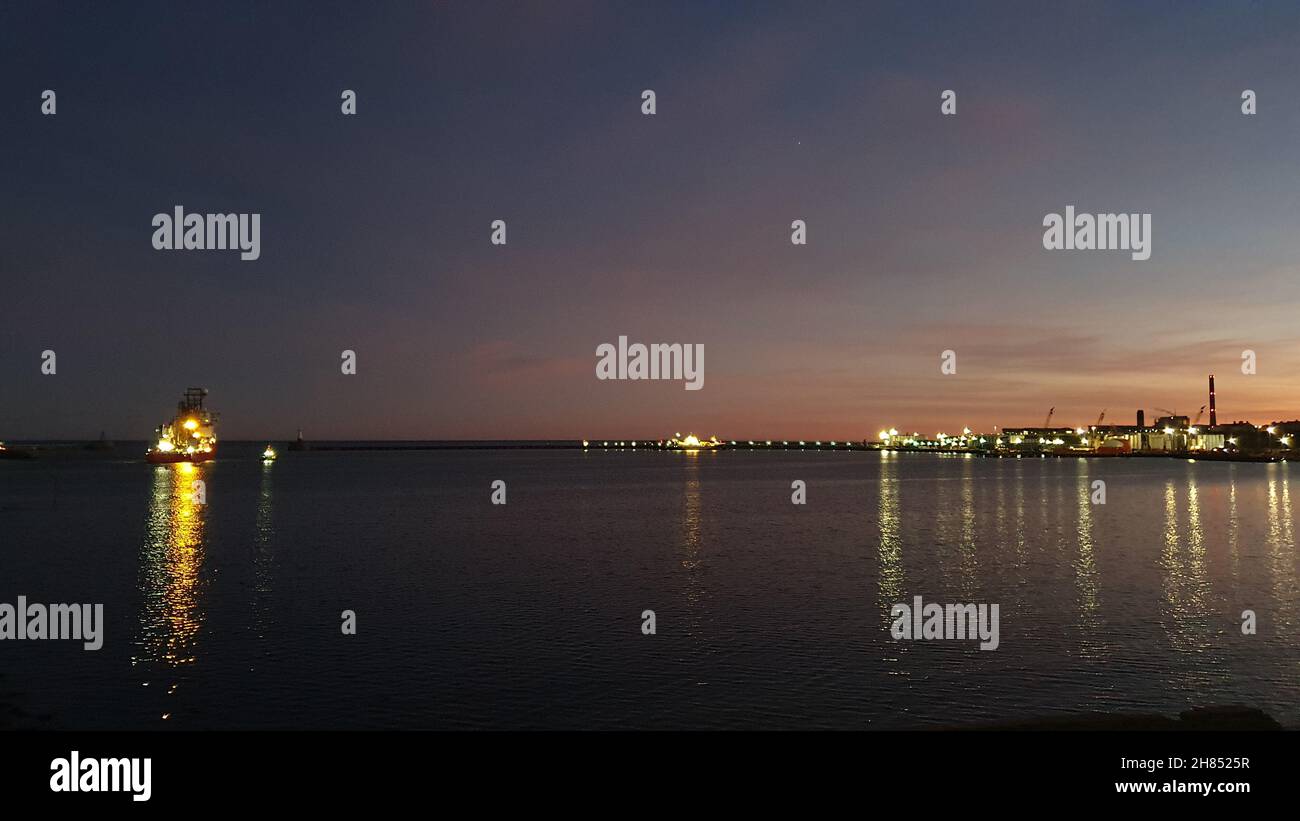 Peterhead bay hi-res stock photography and images - Alamy