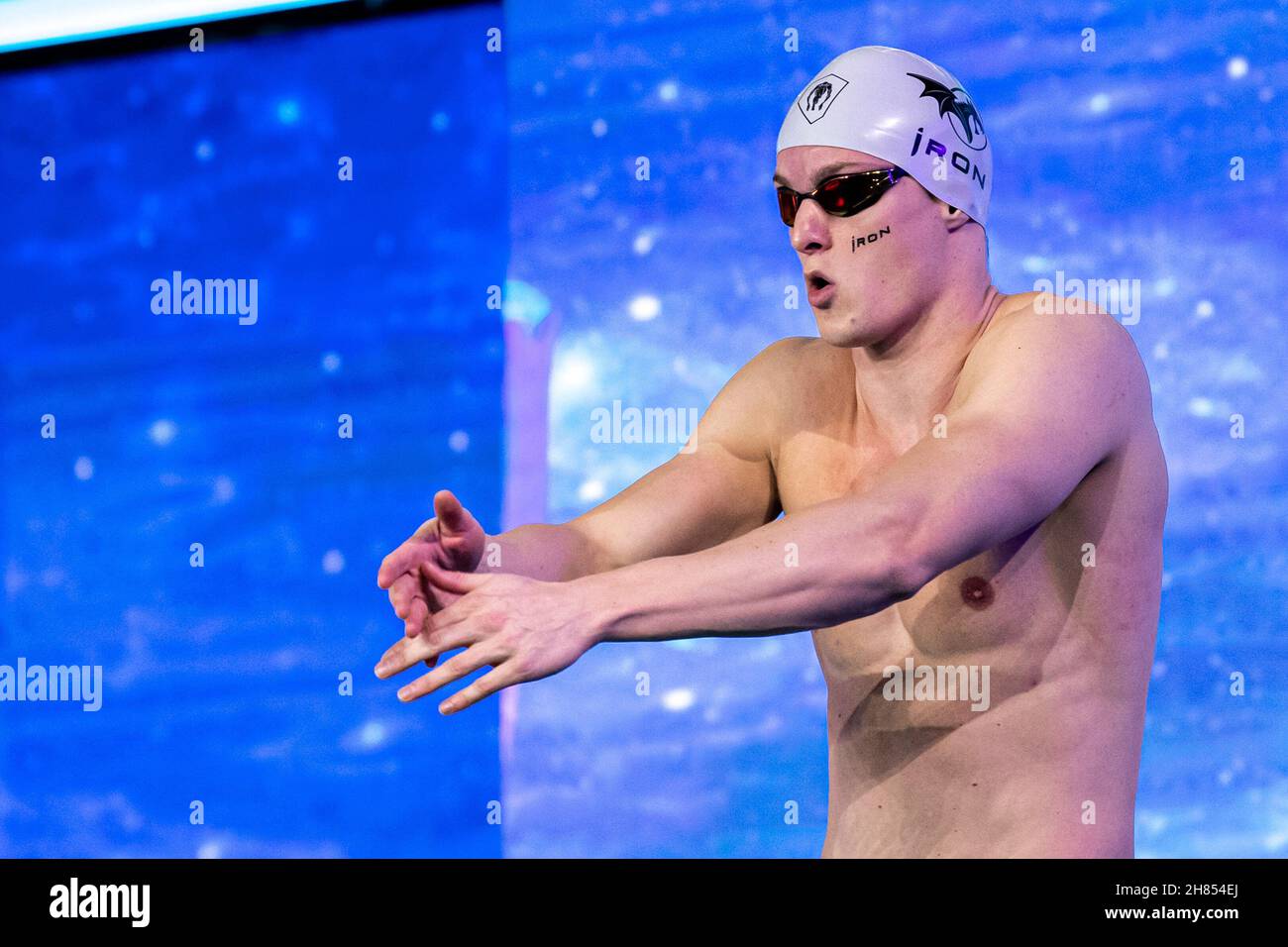 EINDHOVEN, NETHERLANDS - NOVEMBER 27: Thom de Boer of Iron during the ...