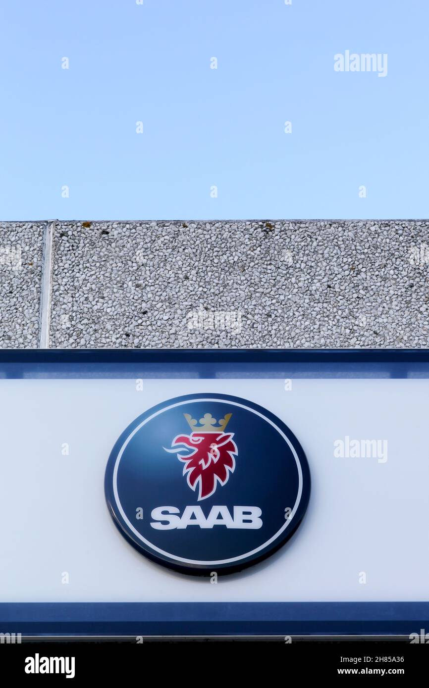 Saab icon logo hi-res stock photography and images - Alamy