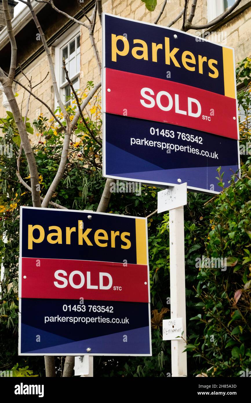 Views around Stroud. A Gloucester town in the Southern Cotswolds. House ...