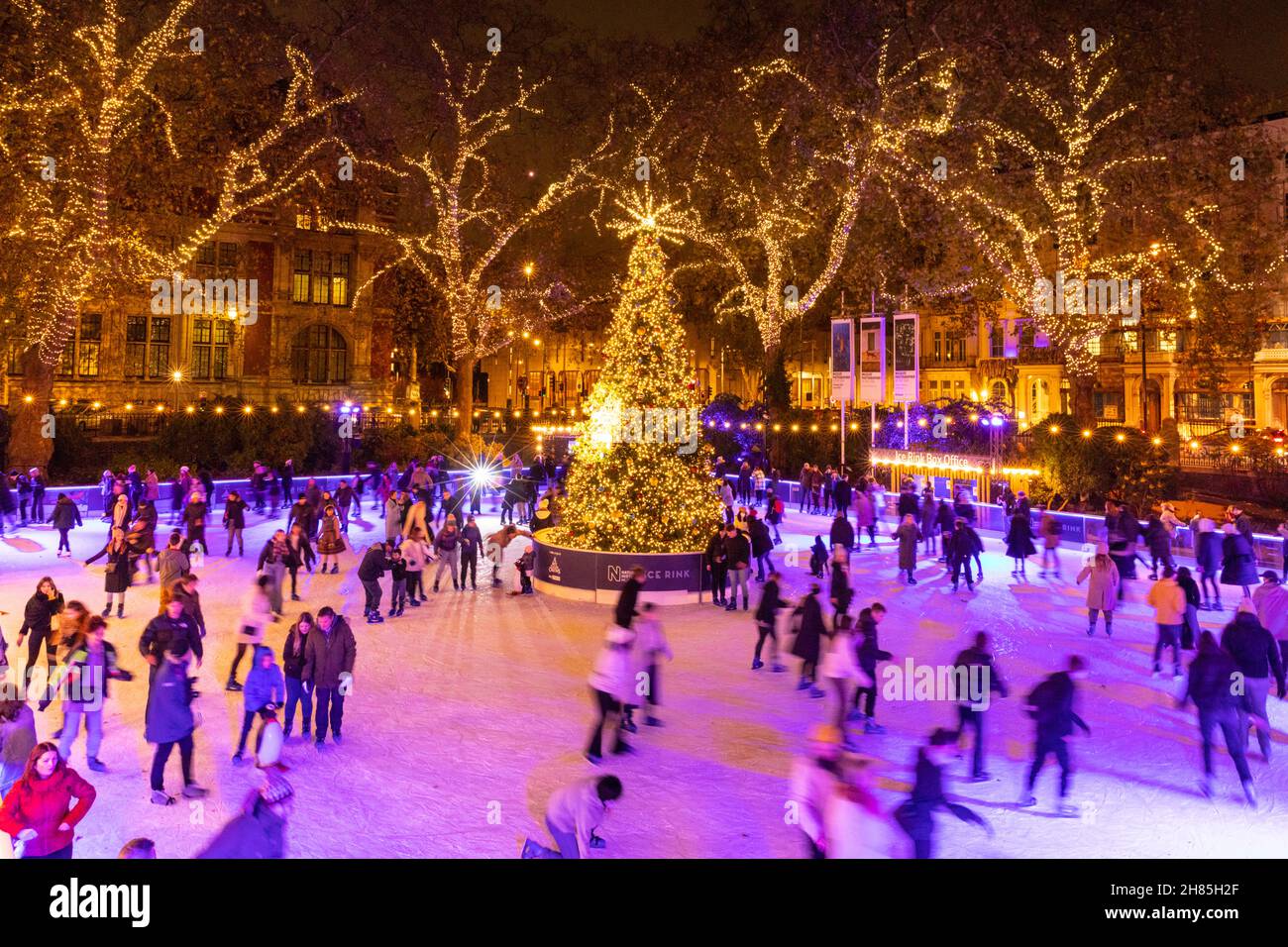 London, UK. 27th Nov, 2021. People enjoy their skate session on the Ice ...