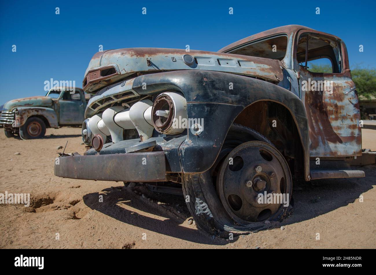 Old car wrecks hi-res stock photography and images - Alamy