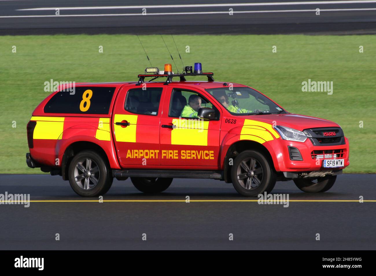 Airport fire service hi-res stock photography and images - Alamy