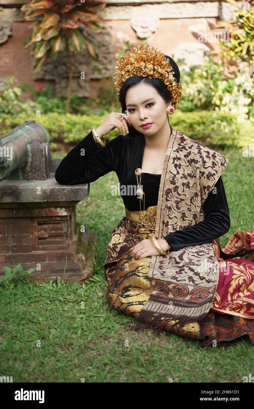 Asian aesthetic model hi-res stock photography and images - Alamy