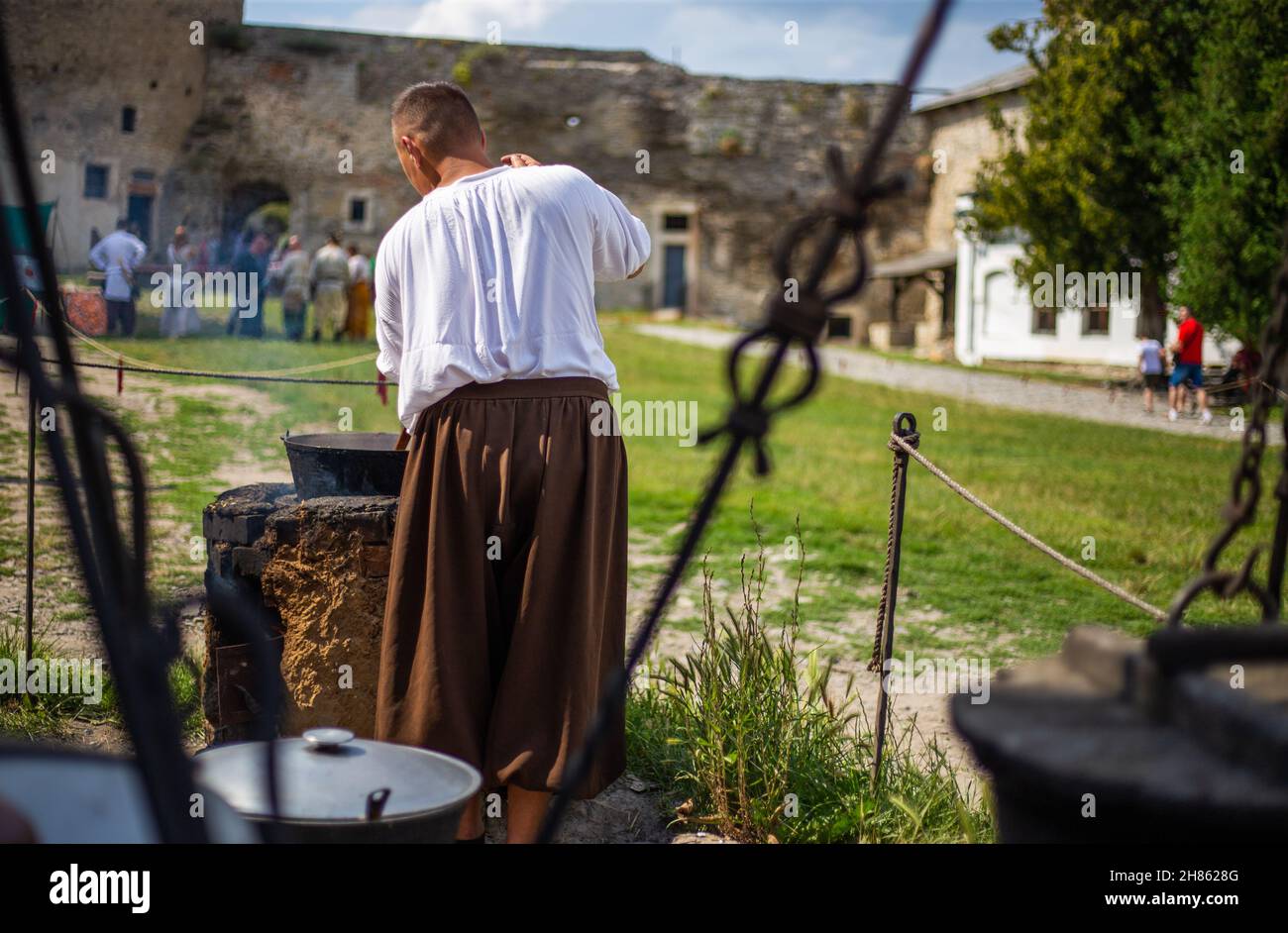 Baggy costume hi-res stock photography and images - Alamy