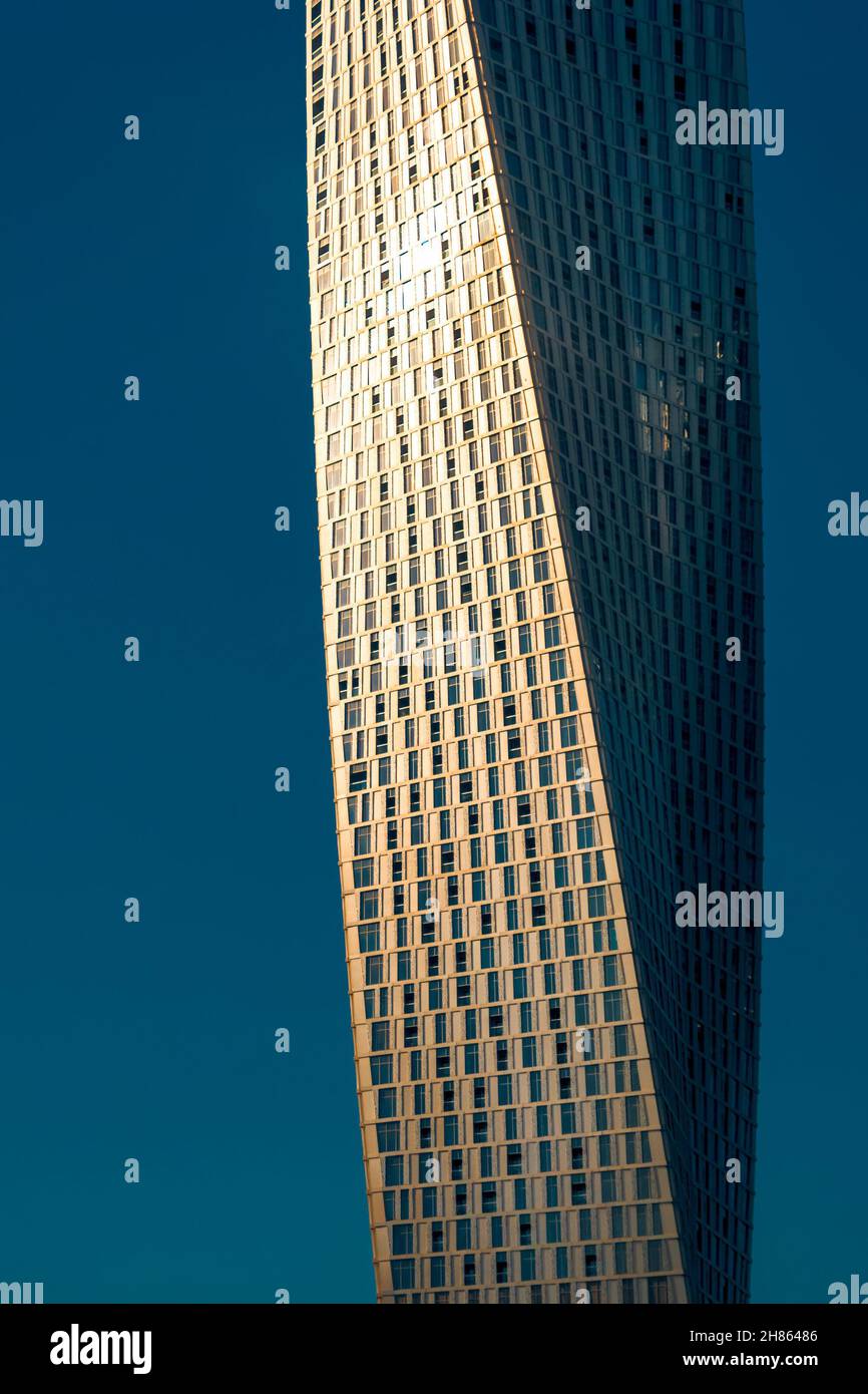 A vertical shot of a skyscraper in Dubai Marina, UAE Stock Photo - Alamy