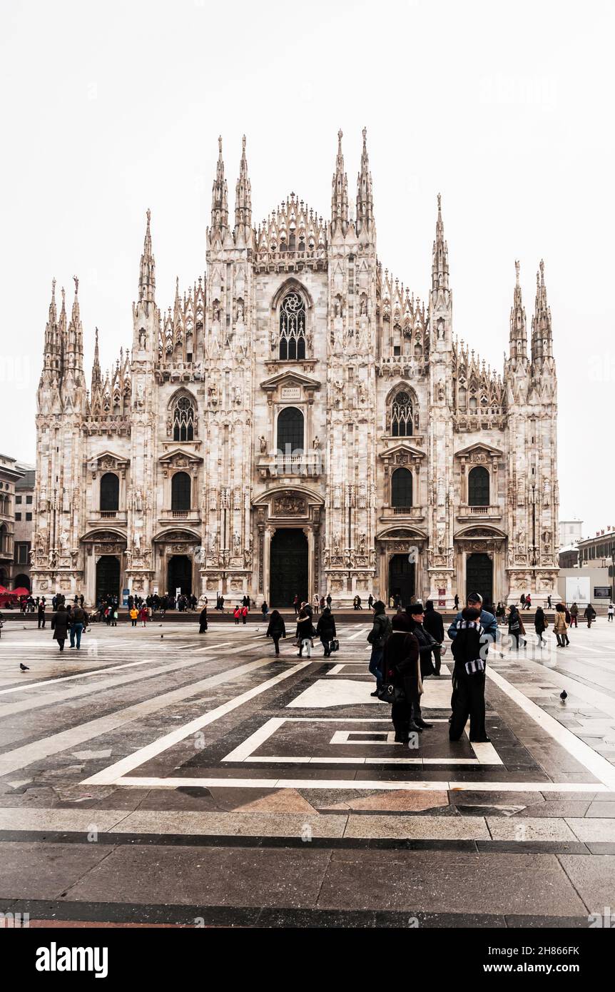 Duomo architecture hi-res stock photography and images - Alamy