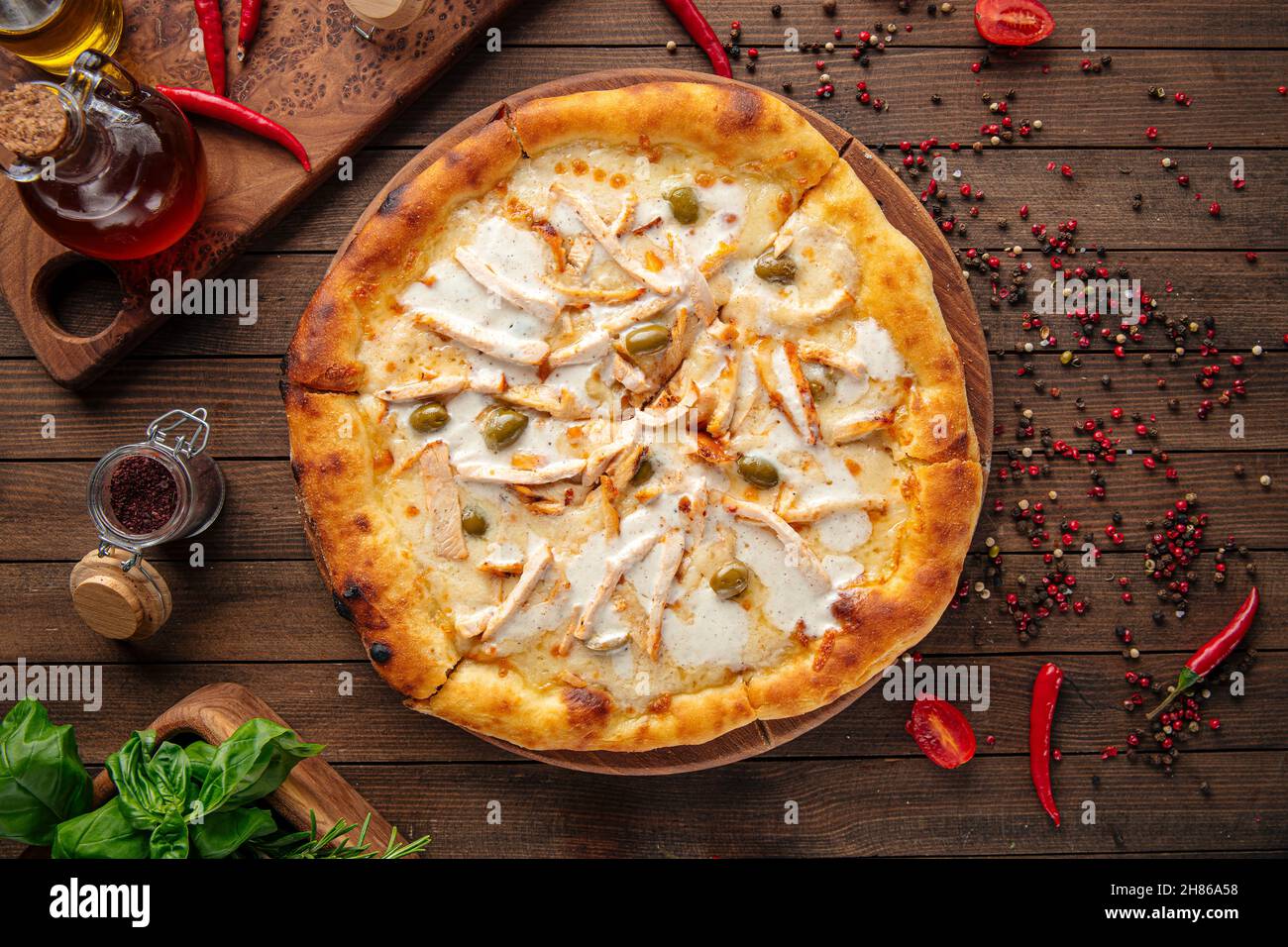 Italian food pizza cream sauce hi-res stock photography and images - Alamy