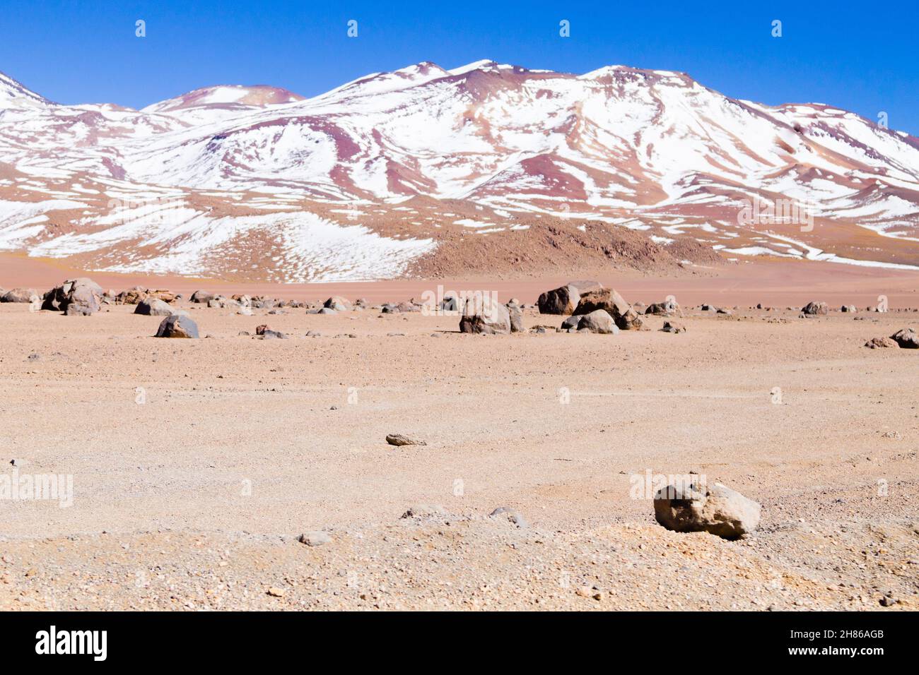 Bolivian landscape, Salvador Dali desert view. Beautiful Bolivia Stock ...