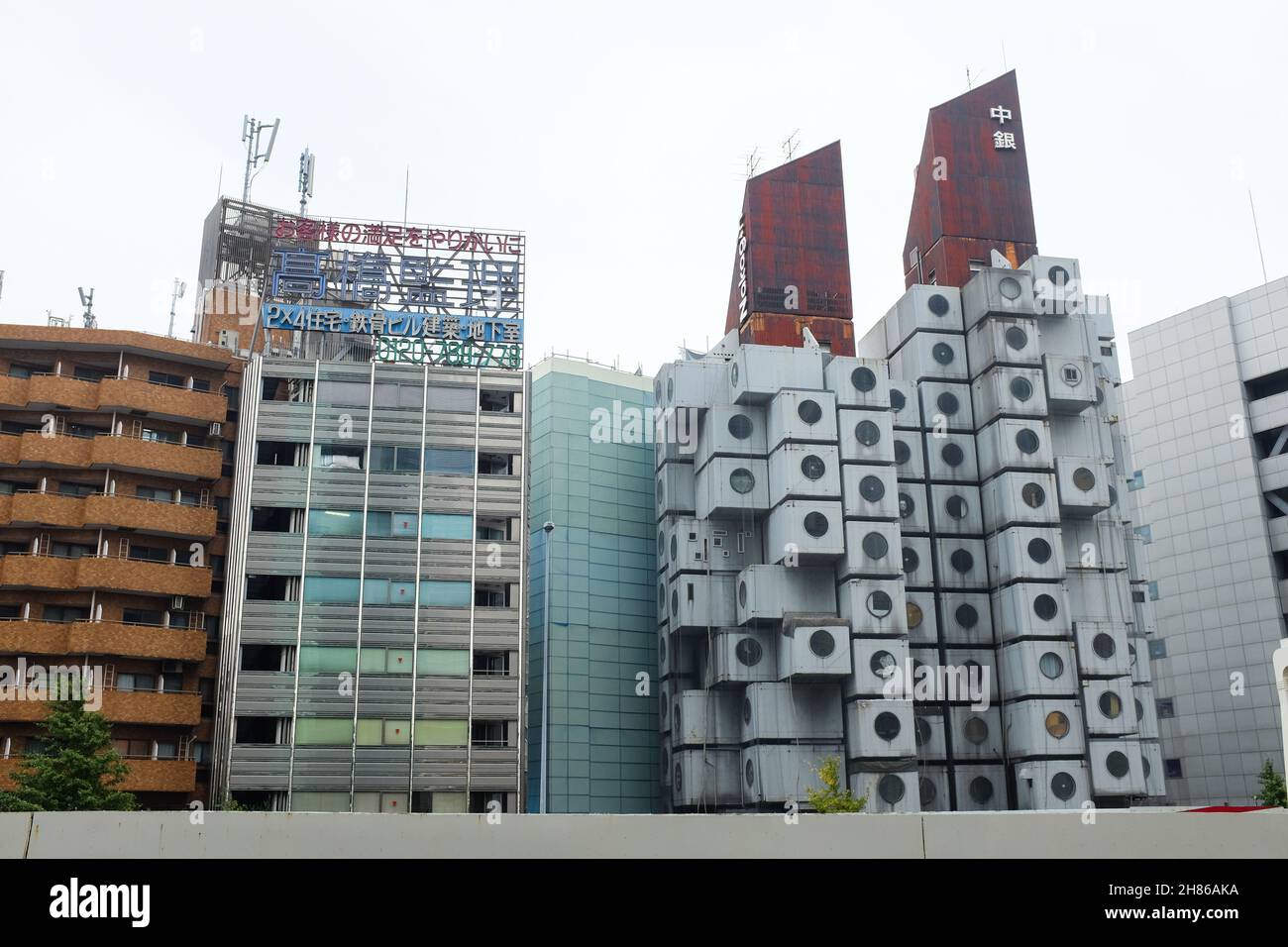 The Nakagin Capsule Tower in Tokyo, Japan Stock Photo - Alamy