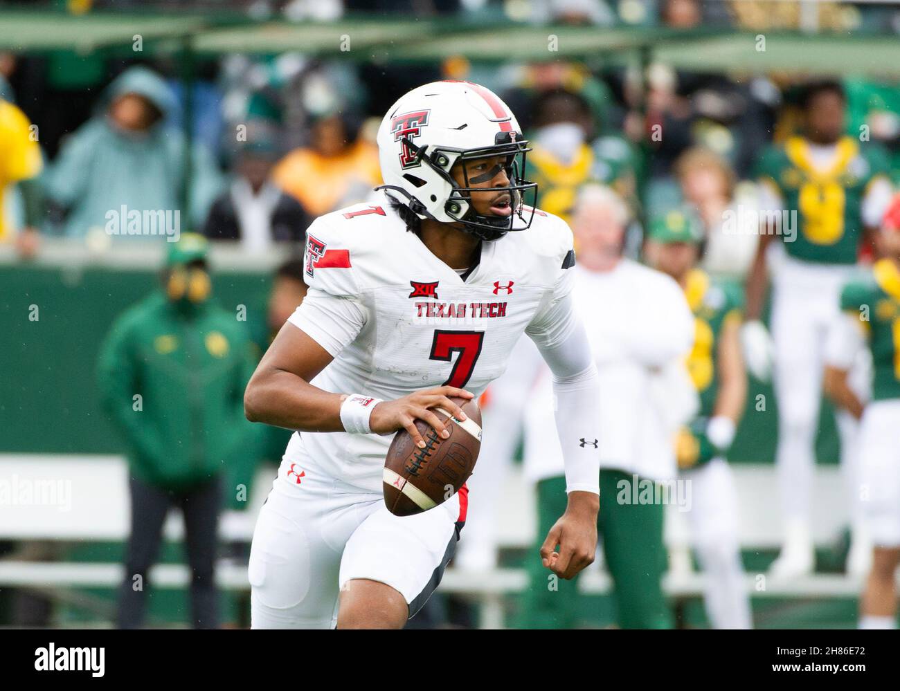 November 27 2021: Texas Tech Red Raiders quarterback Donovan Smith (7 ...