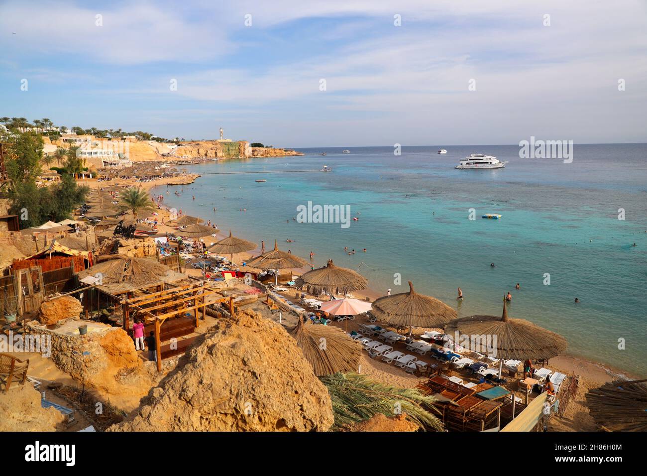 Cairo, Egypt. 12th Nov, 2021. Photo shows a seaside view in the Red Sea ...