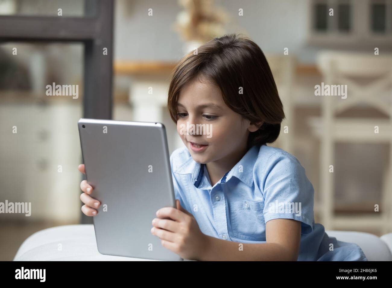 Child development and technology hi-res stock photography and images ...