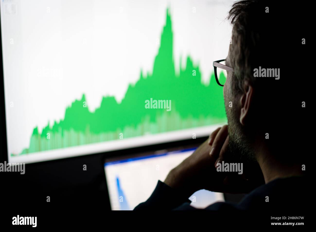 Crypto charts hi-res stock photography and images - Alamy