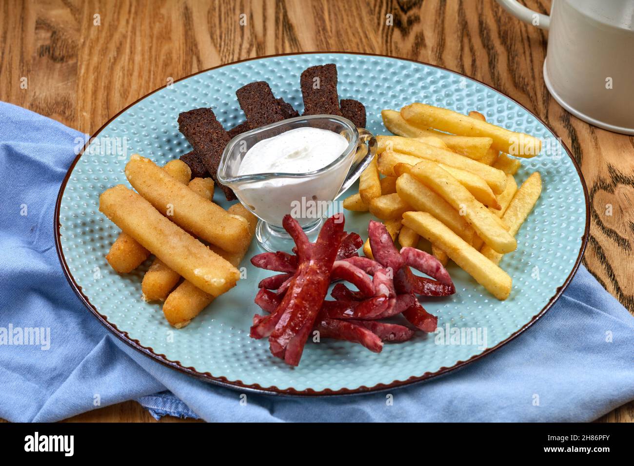 Crunch bar hi-res stock photography and images - Alamy