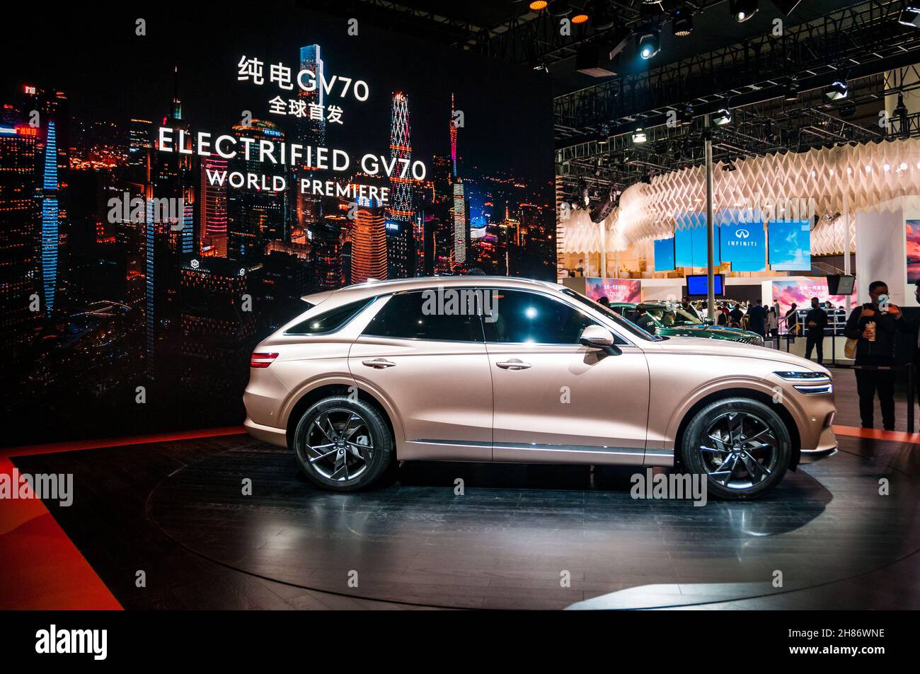 World premiere of the electrified Genesis GV70 car at the 2021 ...