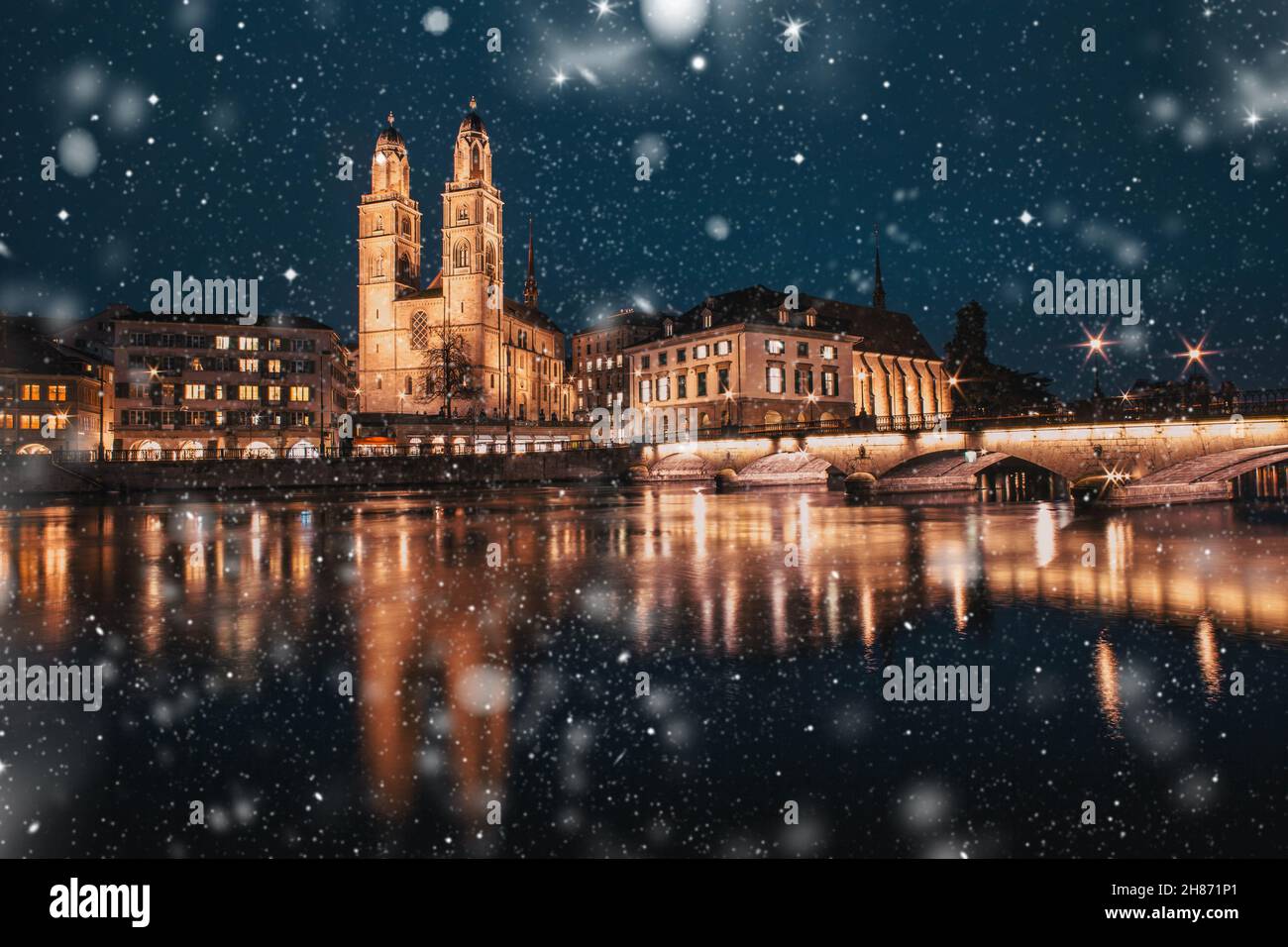 heavy snowfall in Zurich on a winter night Stock Photo - Alamy