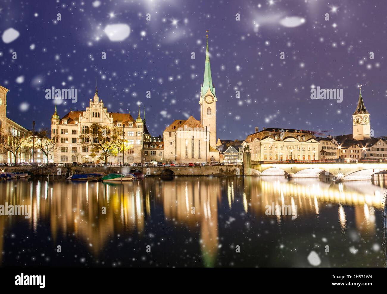 heavy snowfall in Zurich on a winter night Stock Photo - Alamy