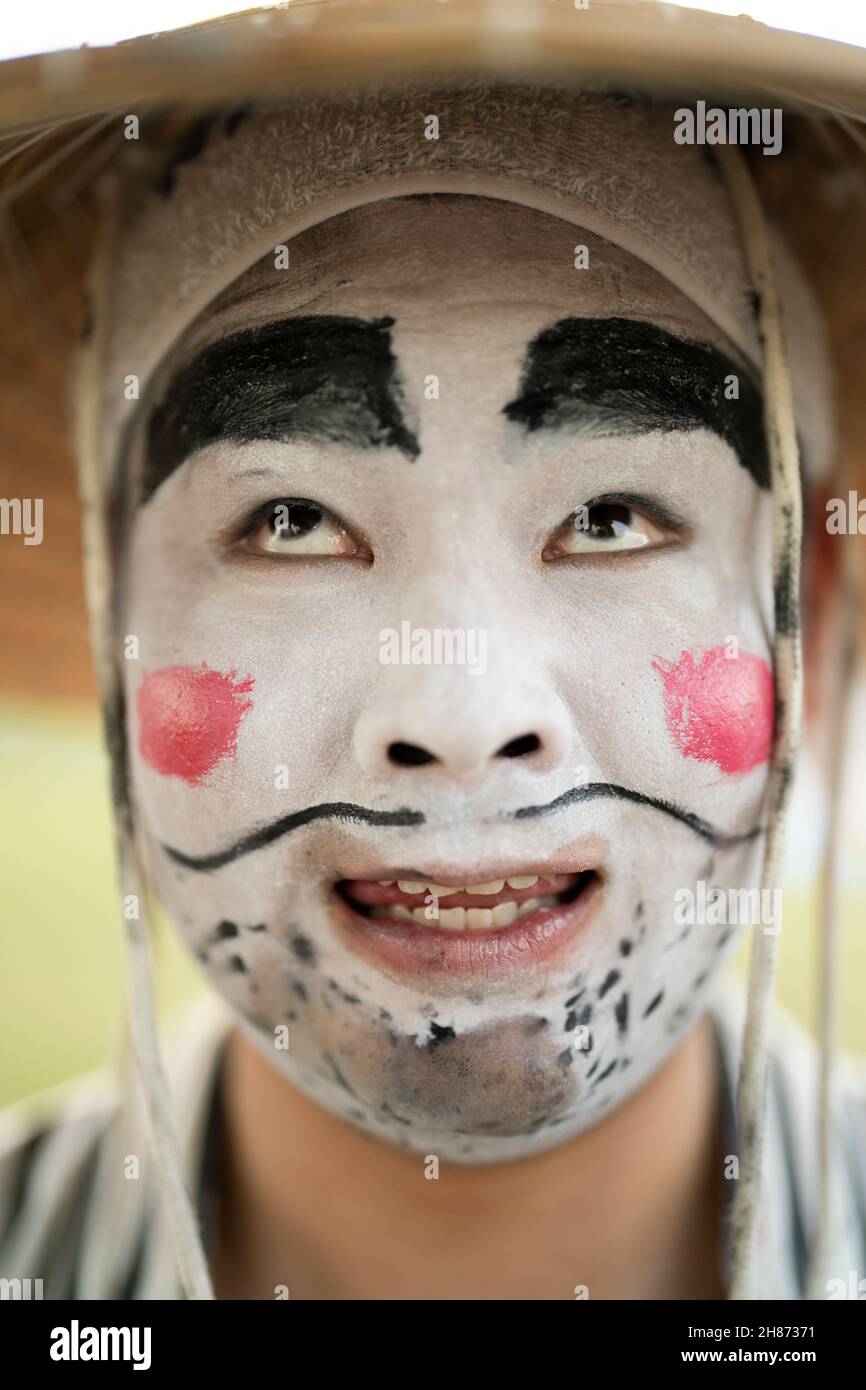 Chondara - traditional clowns who entertain the crowds and performers ...