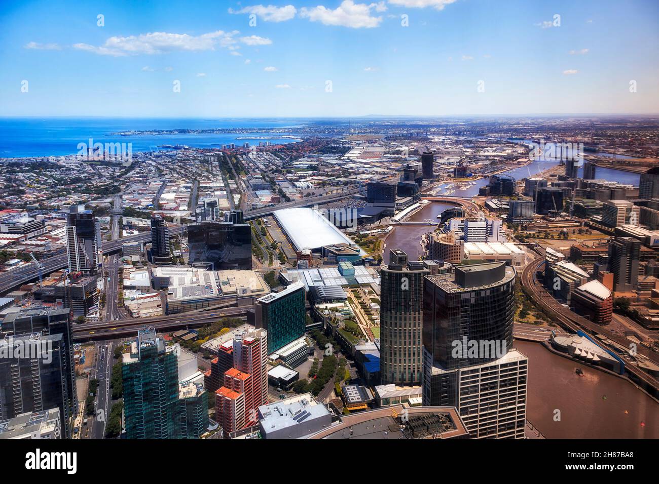 South of Melbourne city CBD from elevation of high-rise tower on shores ...