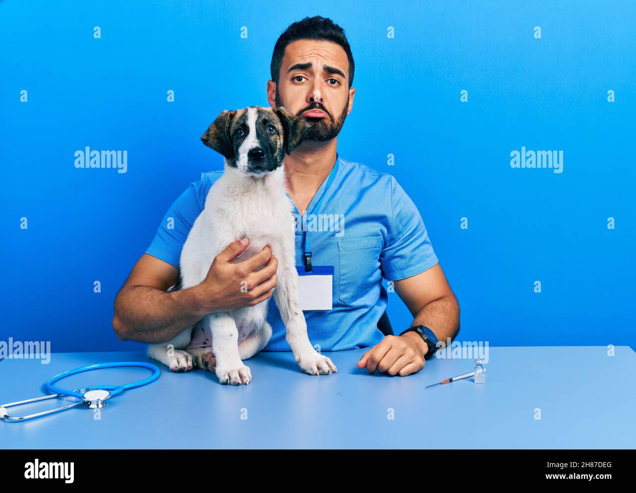 Dog angry veterinarian hi-res stock photography and images - Alamy
