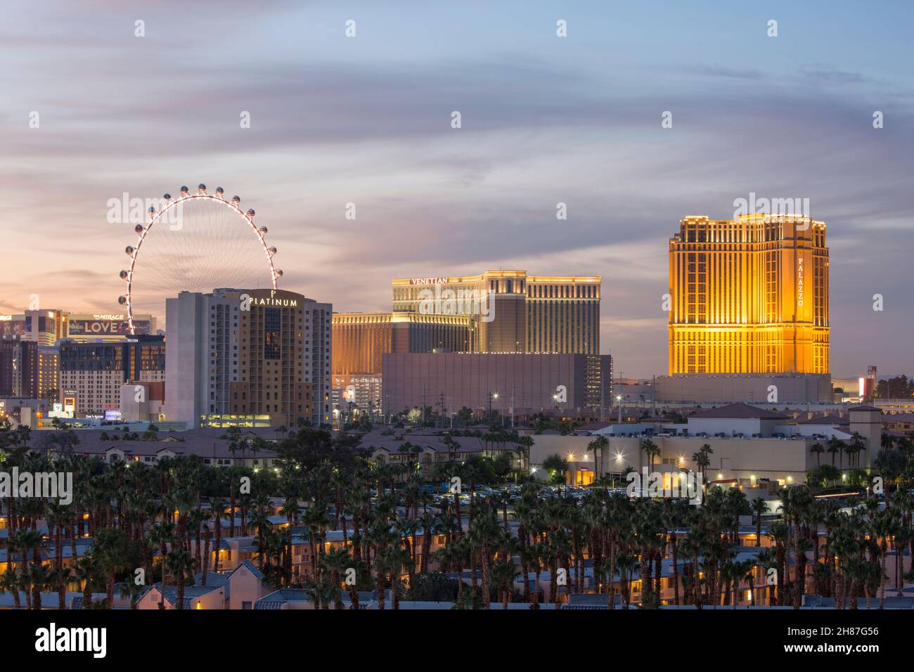 High rise building gold trees hi-res stock photography and images - Alamy