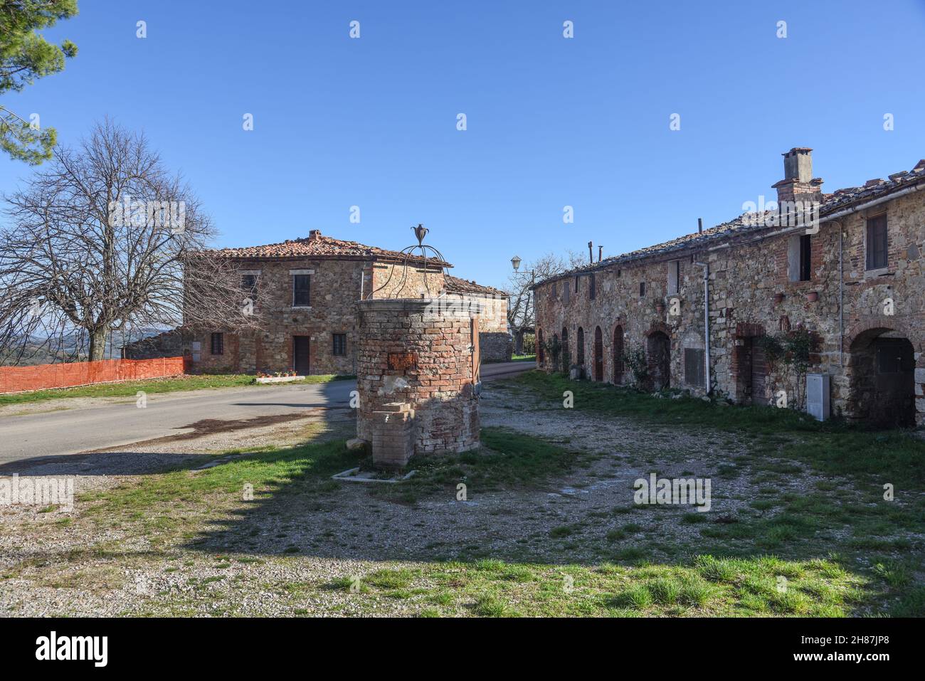 Case vecchie hi-res stock photography and images - Alamy