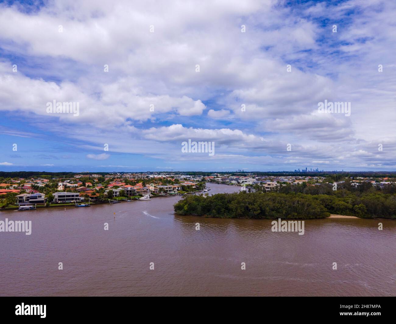 Houses on the river - Coomera, Queensland, Auststralia Stock Photo - Alamy