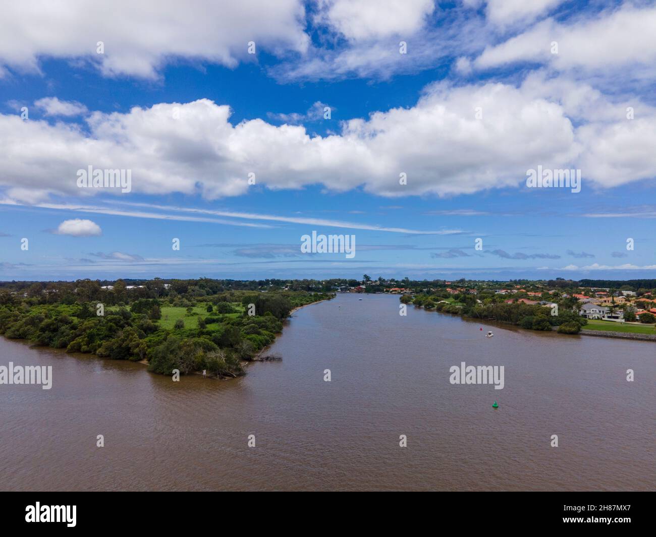 Houses on the river - Coomera, Queensland, Auststralia Stock Photo - Alamy