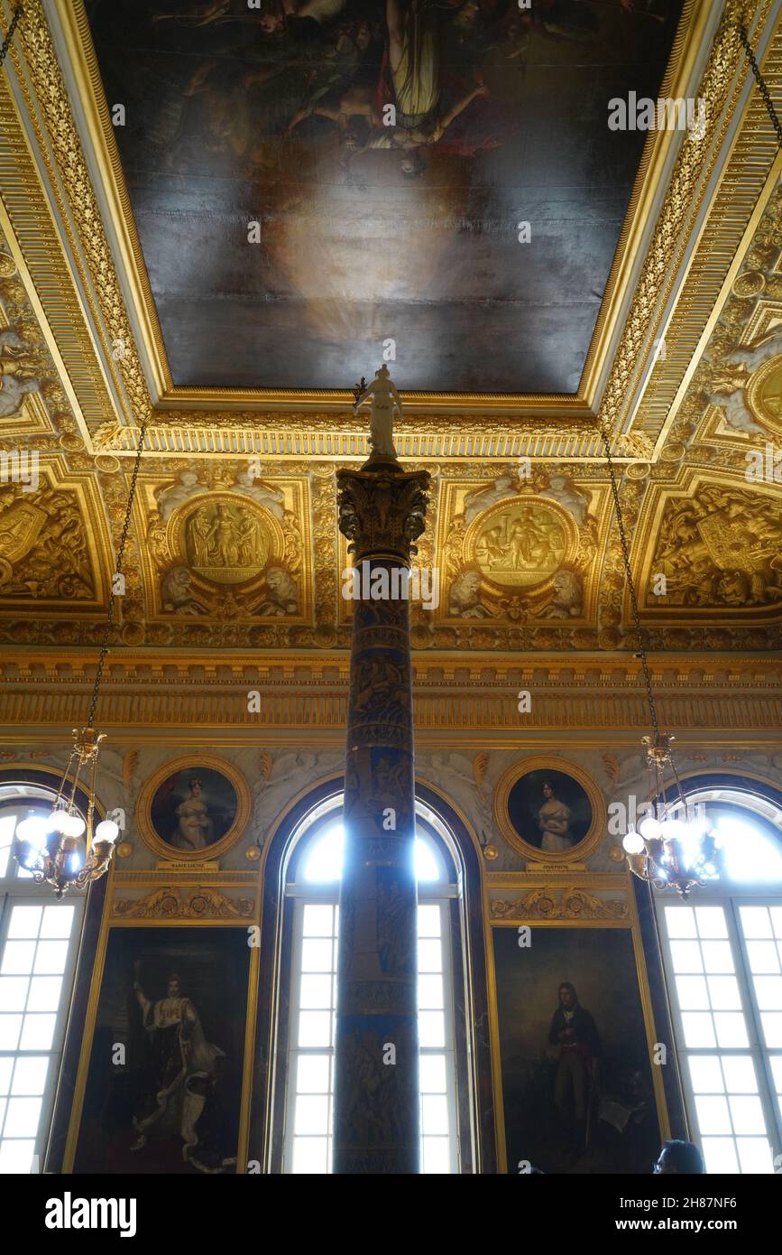 column room in Versailles museum Stock Photo - Alamy