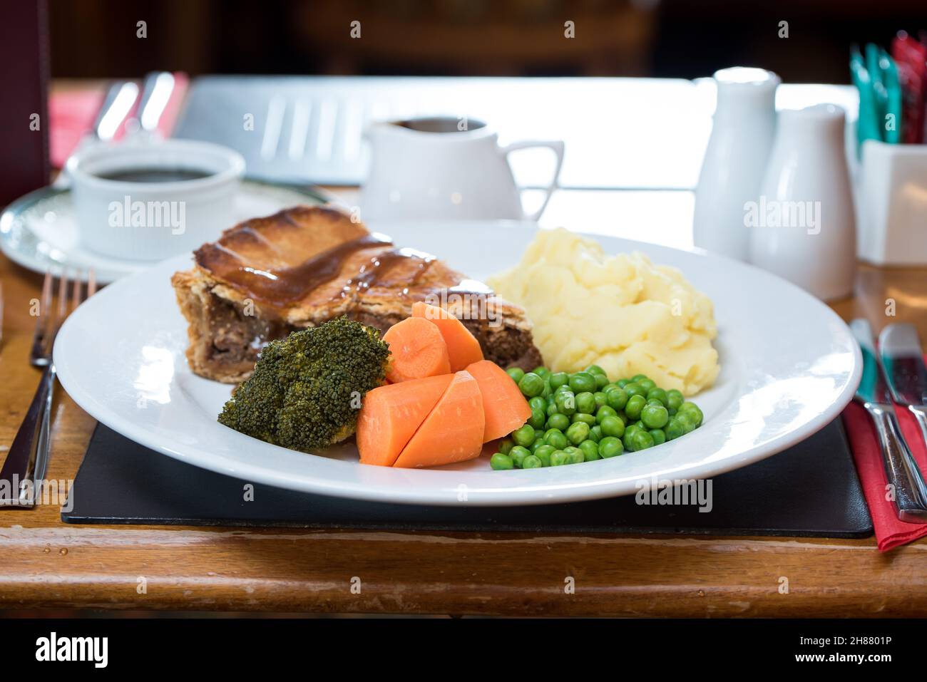 Pub lunch, traditional British bar or restaurant food Stock Photo - Alamy
