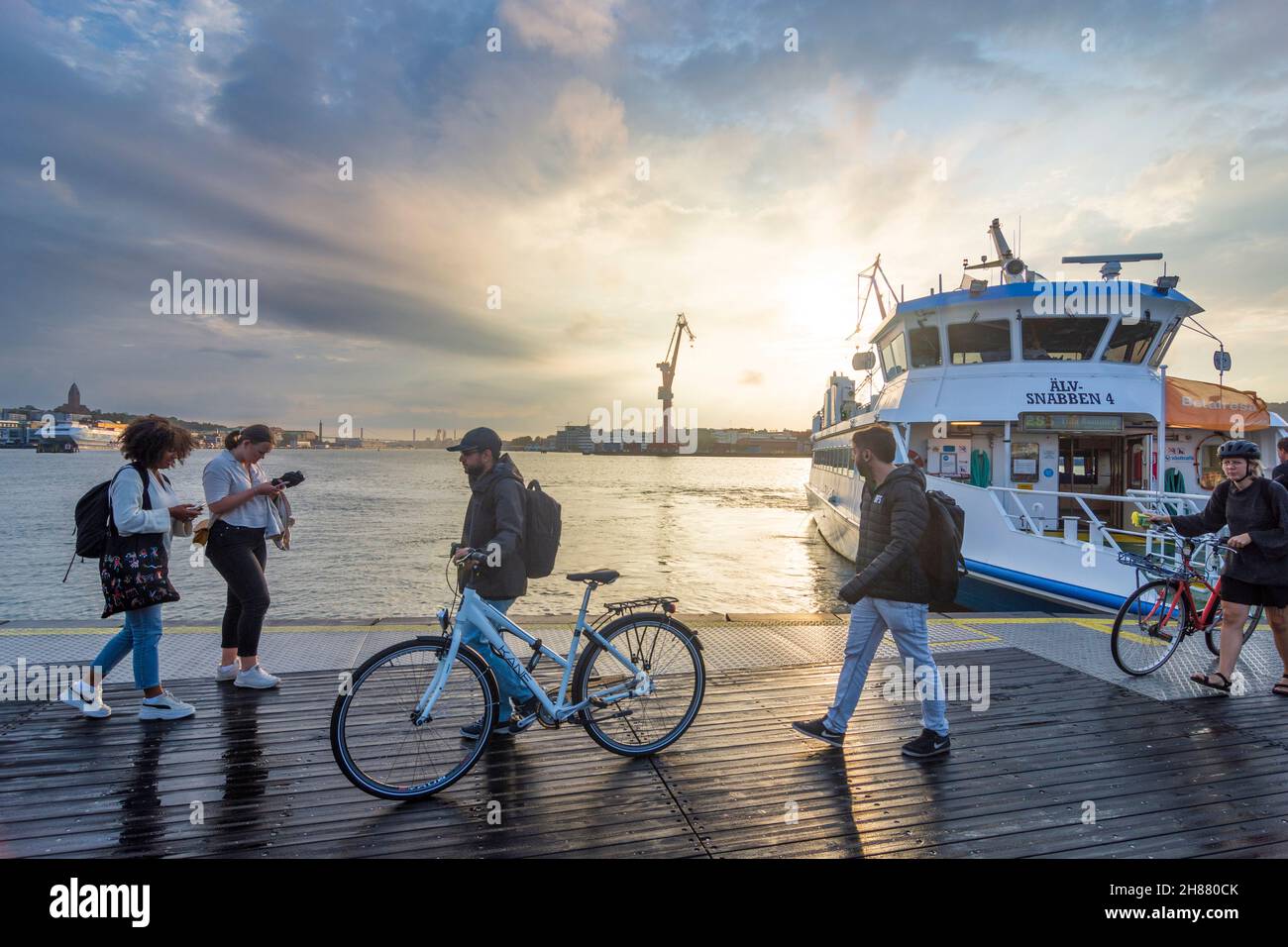 Göteborg, Gothenburg: ferry at Stenpiren ferry jetty, passengers in ...