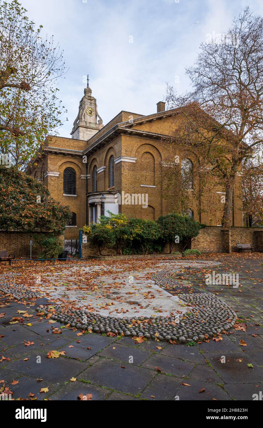 Grounds of St John at Hackney Church in London at autumn time. UK Stock ...
