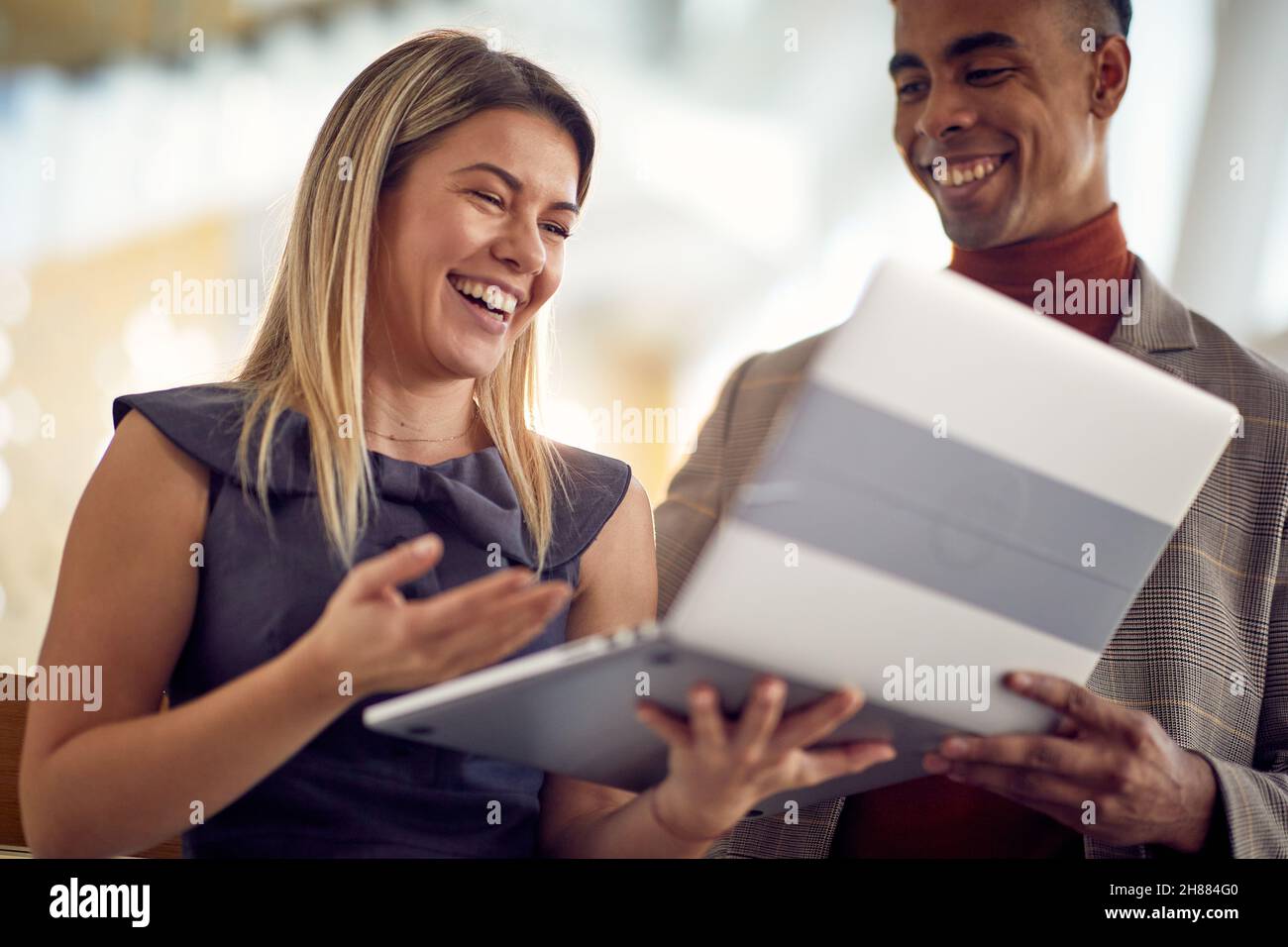 Colleague friendly hi-res stock photography and images - Alamy