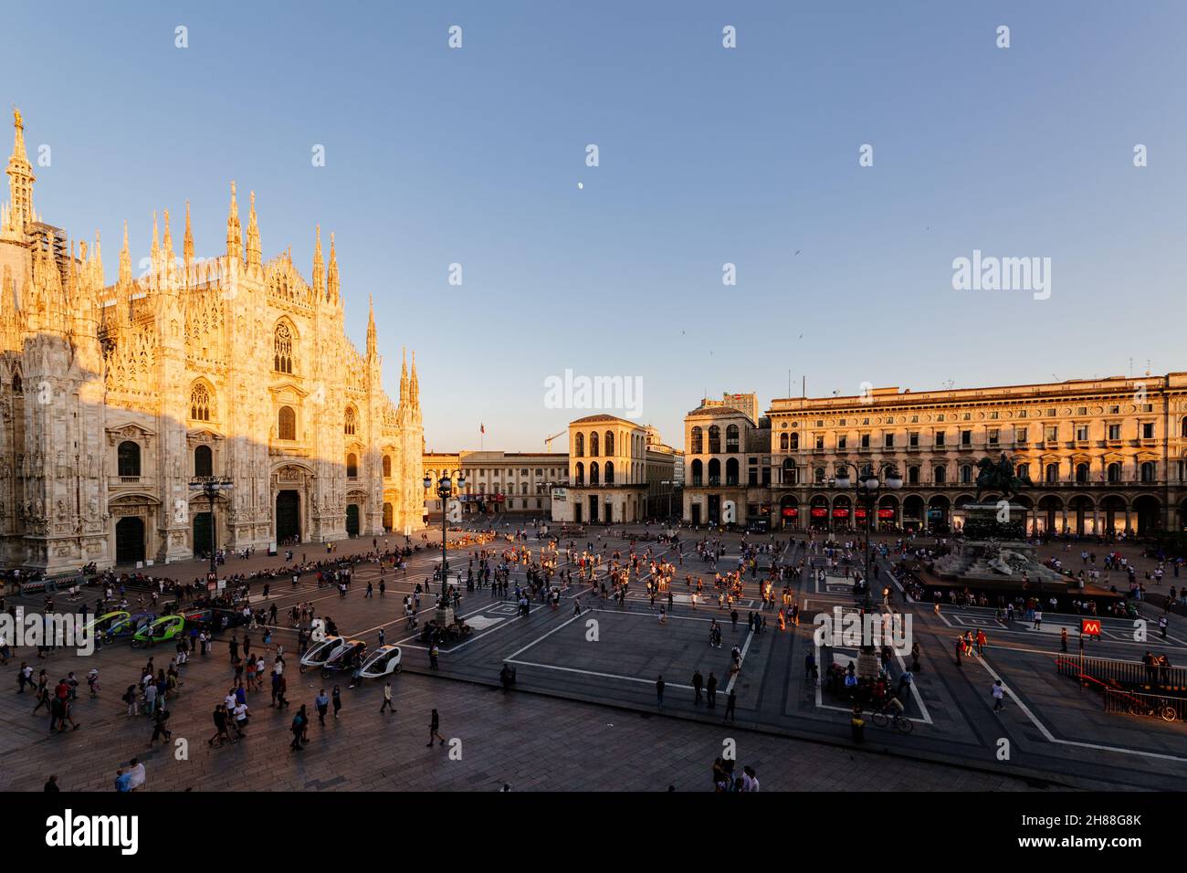 Piazza del Duomo or Duomo Square. Duomo di Milano Cathedral, Italy ...