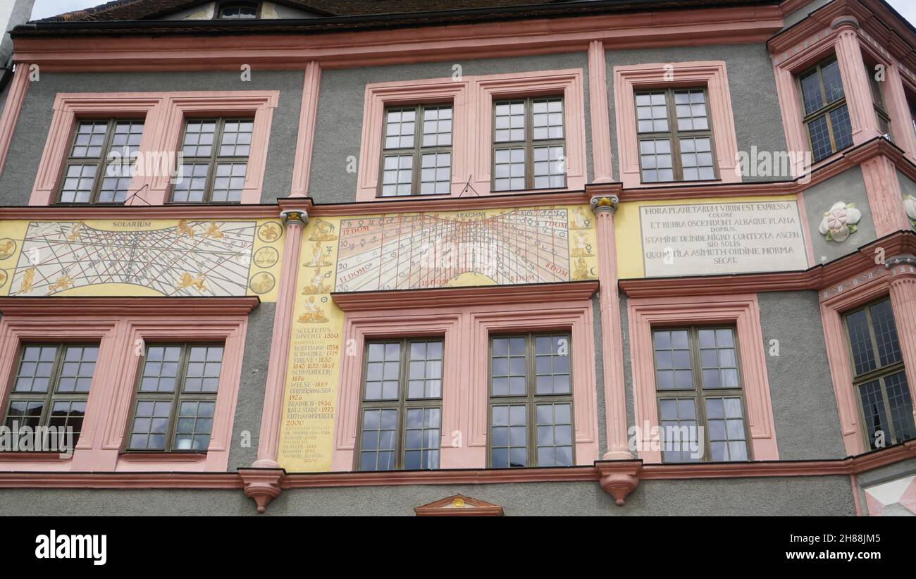 Facade old ddr building hi-res stock photography and images - Alamy