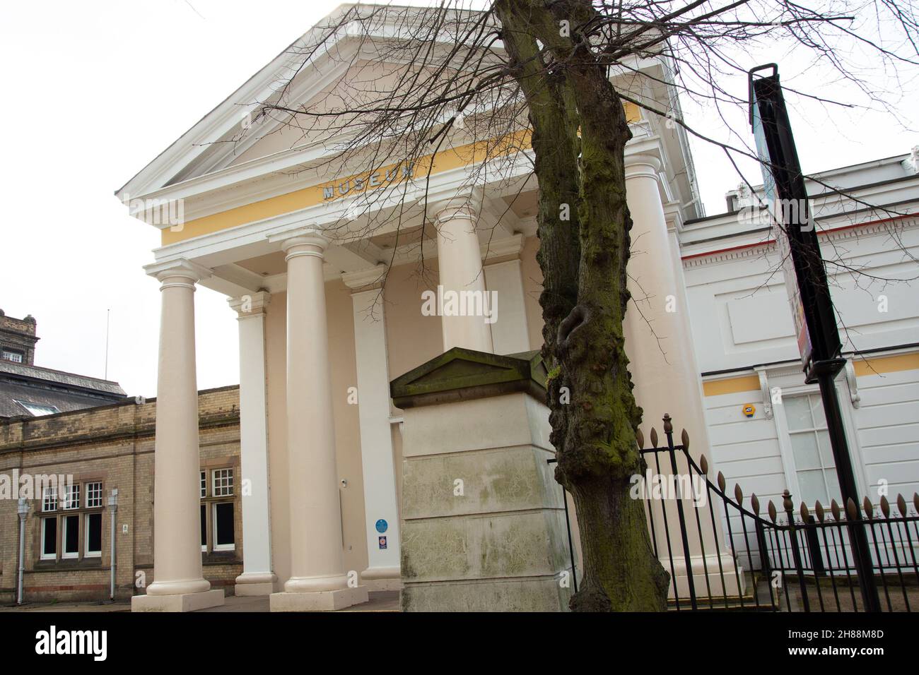 Leicester Museum And Art Gallery High Resolution Stock Photography and ...