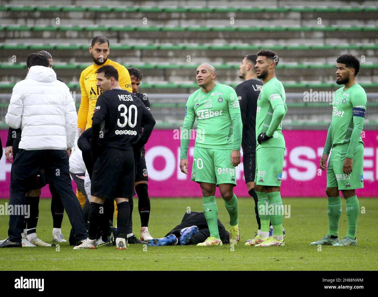 Stretcher on football pitch hi-res stock photography and images - Alamy