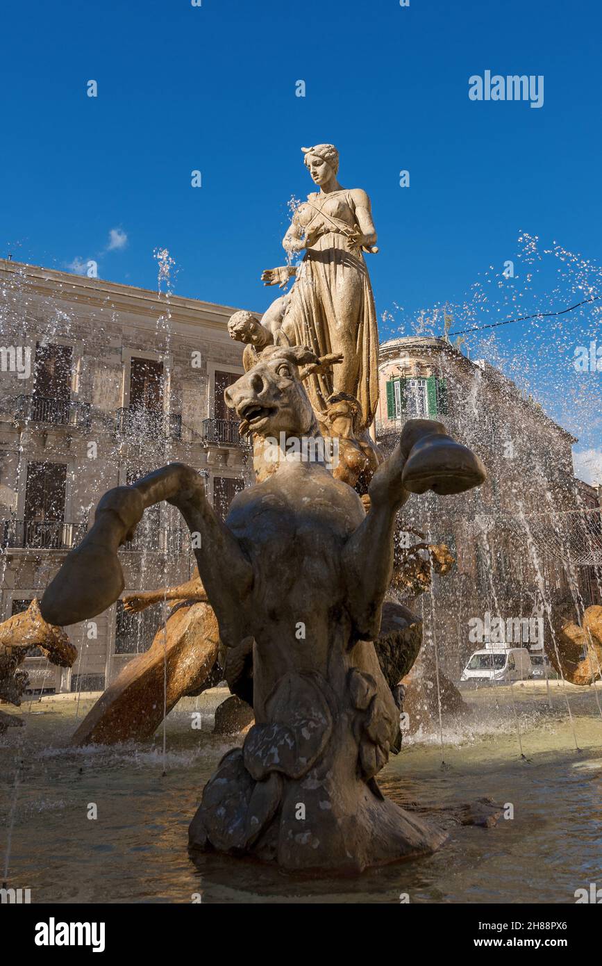 Archimedes square hi-res stock photography and images - Alamy