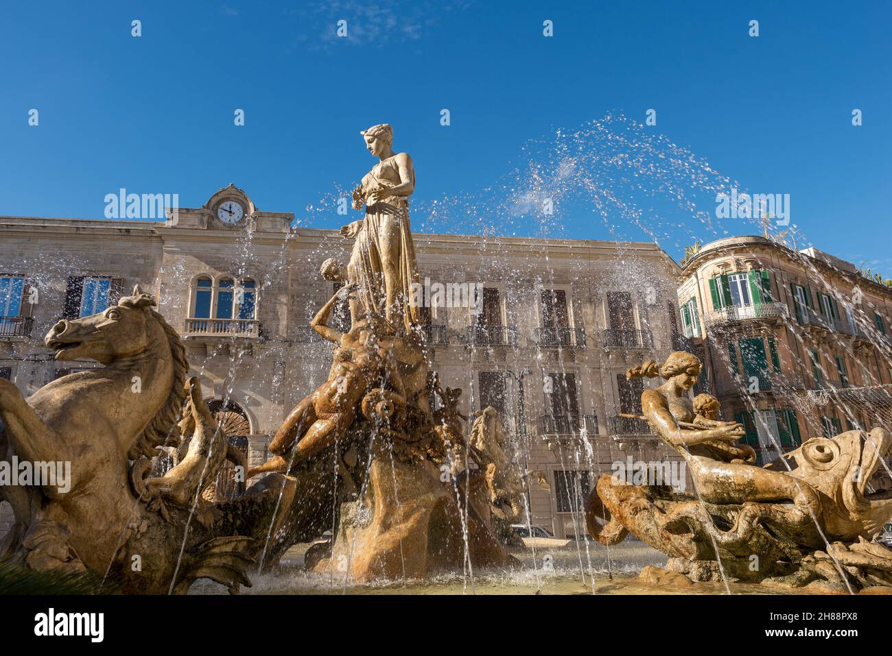 Close-up of the fountain of Diana, Archimedes square (1907 by Giulio ...