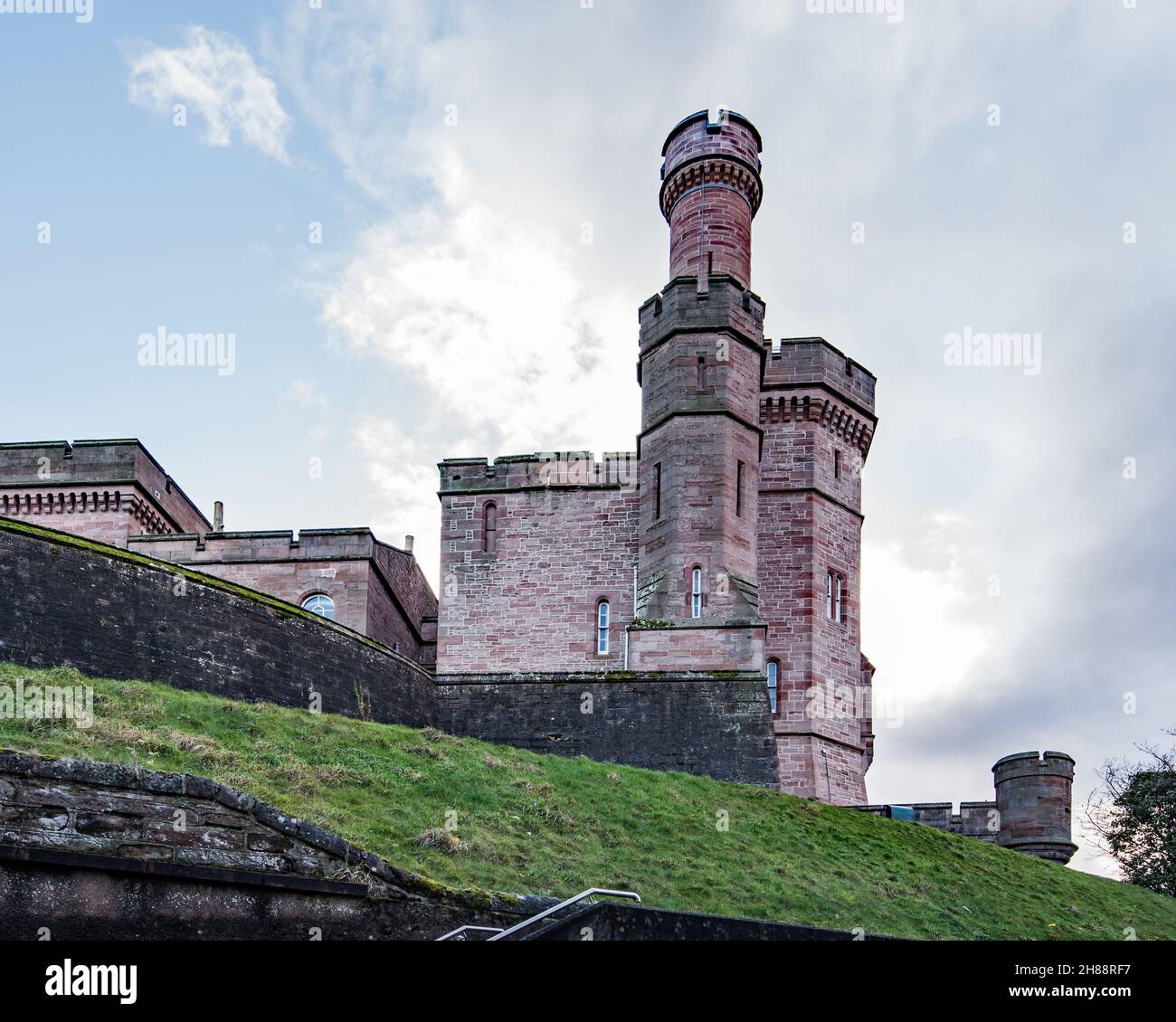 Imposing victorian building inverness hi-res stock photography and ...