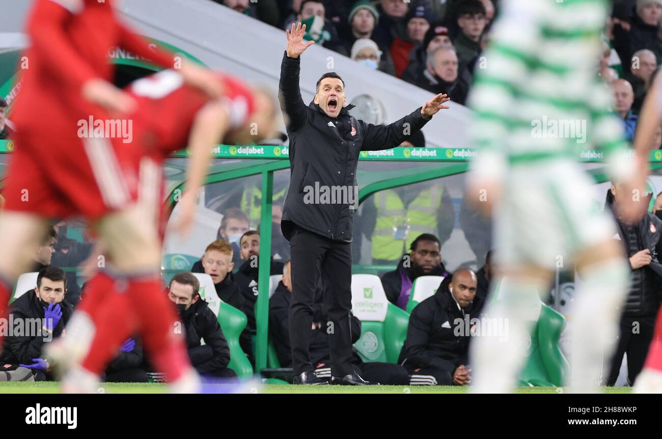 Aberdeen manager Stephen Glass during the cinch Premiership match at ...