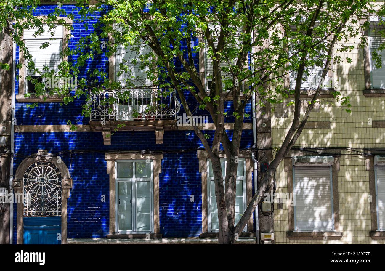 Blue tiled facade hi-res stock photography and images - Alamy