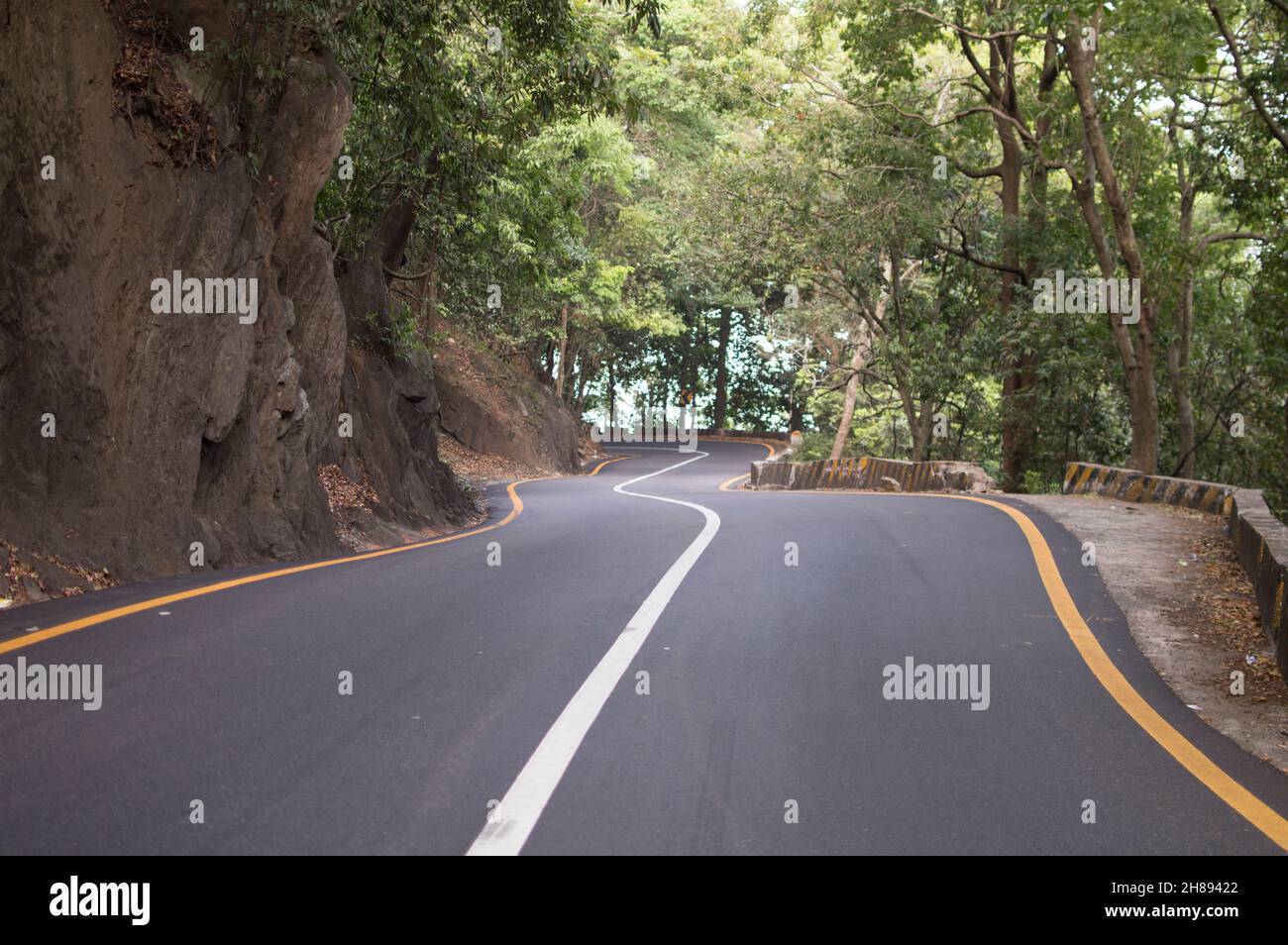 Wayanad ghat road hi-res stock photography and images - Alamy