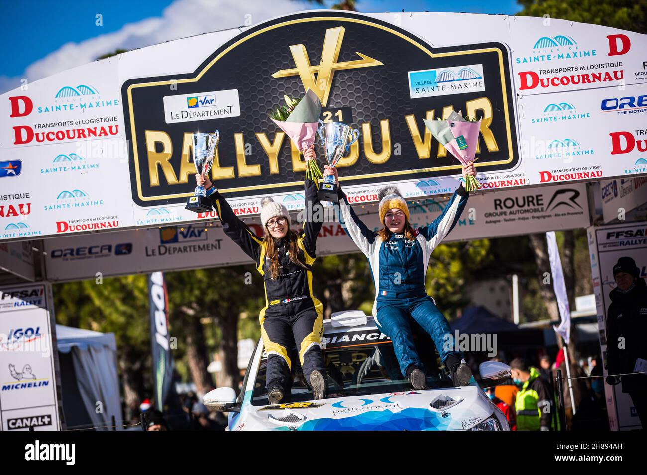 35 RUMEAU Sarah, AMBLARD Julie, Peugeot 208 Rally 4, ambiance during ...