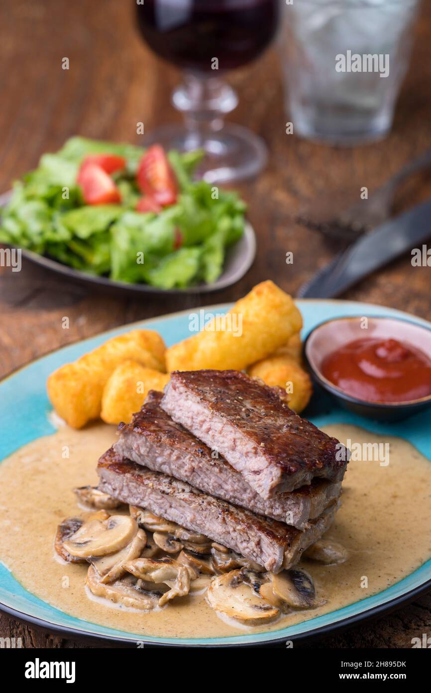 Mushroom summer grilled hi-res stock photography and images - Alamy