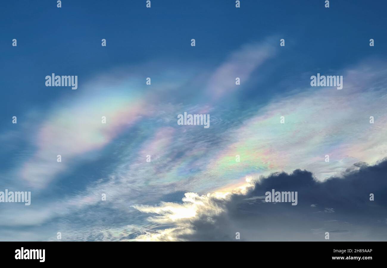 Iridescent cloud hi-res stock photography and images - Alamy